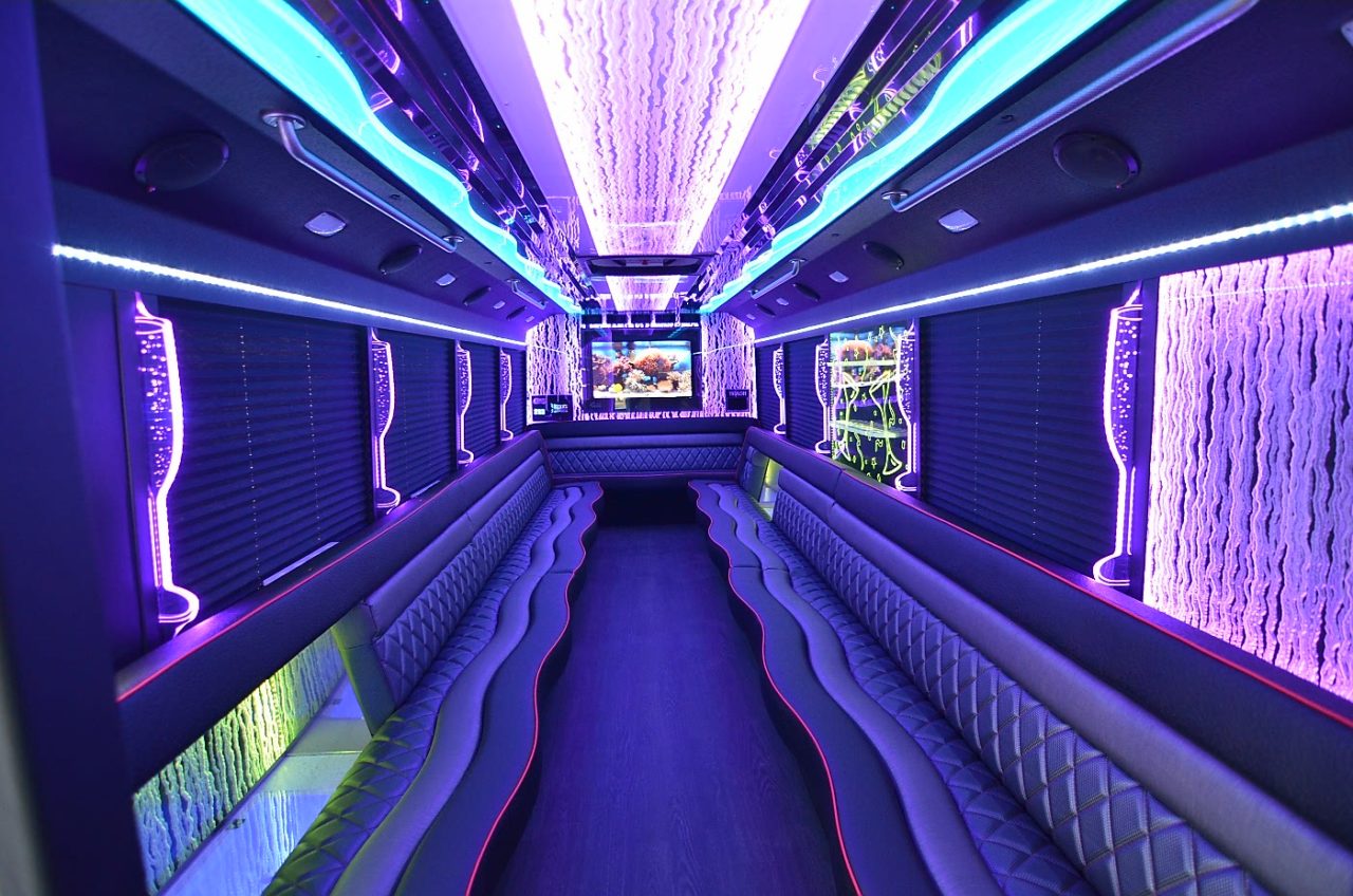 Limos, Limo Van, and Party Buses in Cincinnati & Dayton | Wright Party Bus