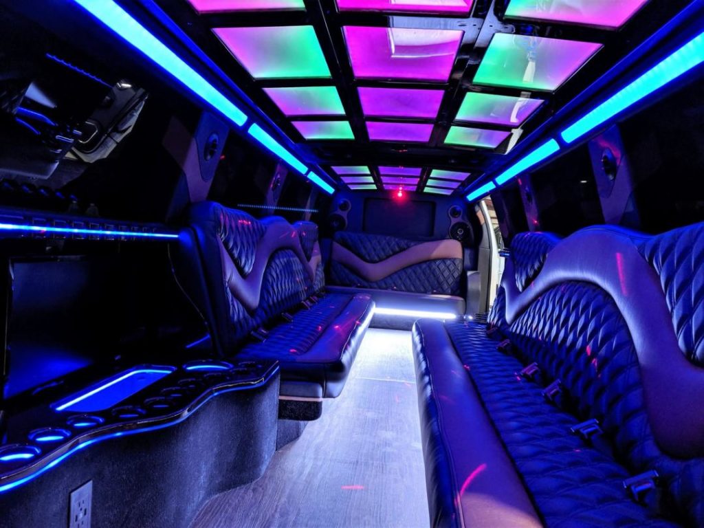 Cincinnati & Dayton's Top Limo and Party Bus | Wright Limo & Party Bus