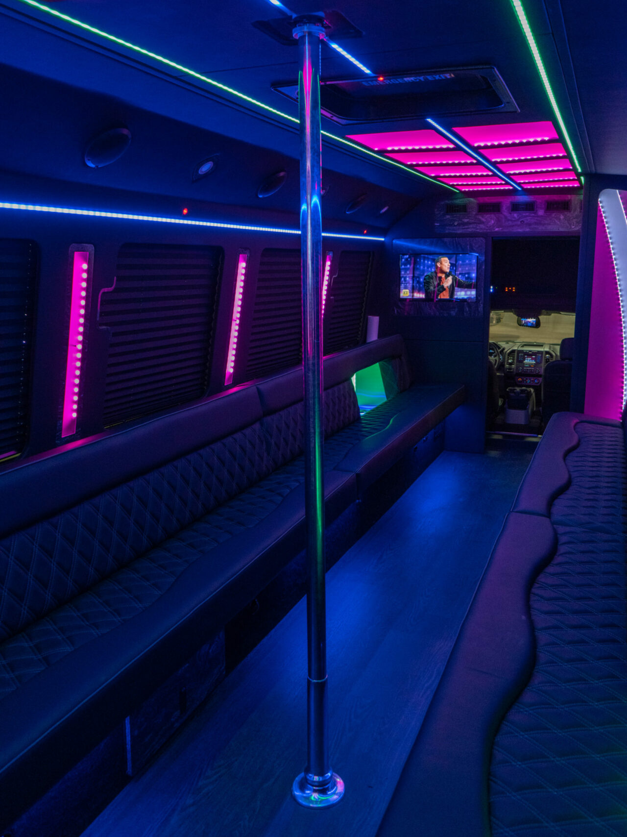 Cincinnati & Dayton's Top Limo and Party Bus | Wright Limo & Party Bus