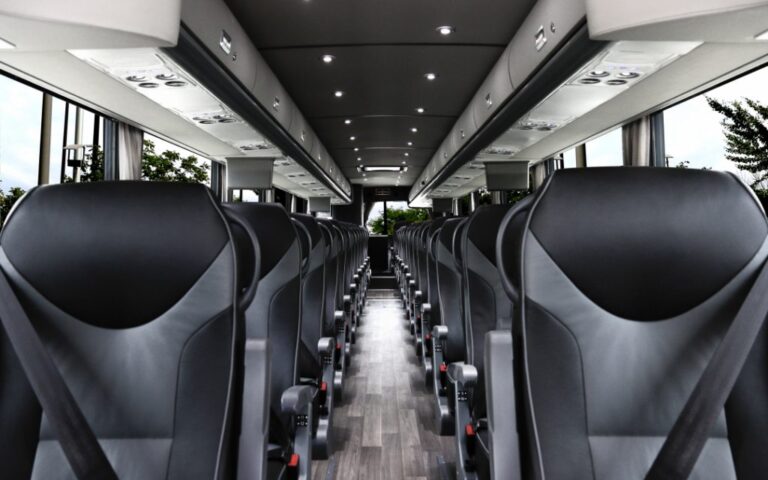 Cincinnati & Dayton's Top Limo and Party Bus | Wright Limo & Party Bus